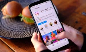 Instagram Swipe Up Feature: The Complete Guide